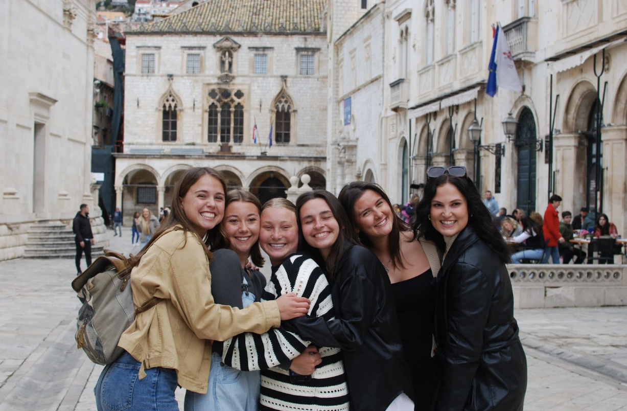 How to pick a study abroad program that is perfect for you - The Abroad Connection